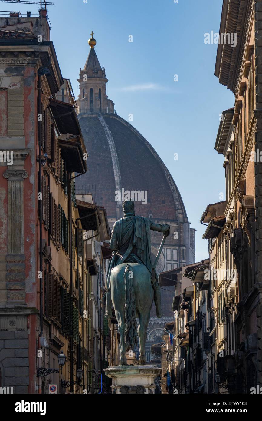 The statue of Grand Duke Fernando de Medici facing the dome of the ...