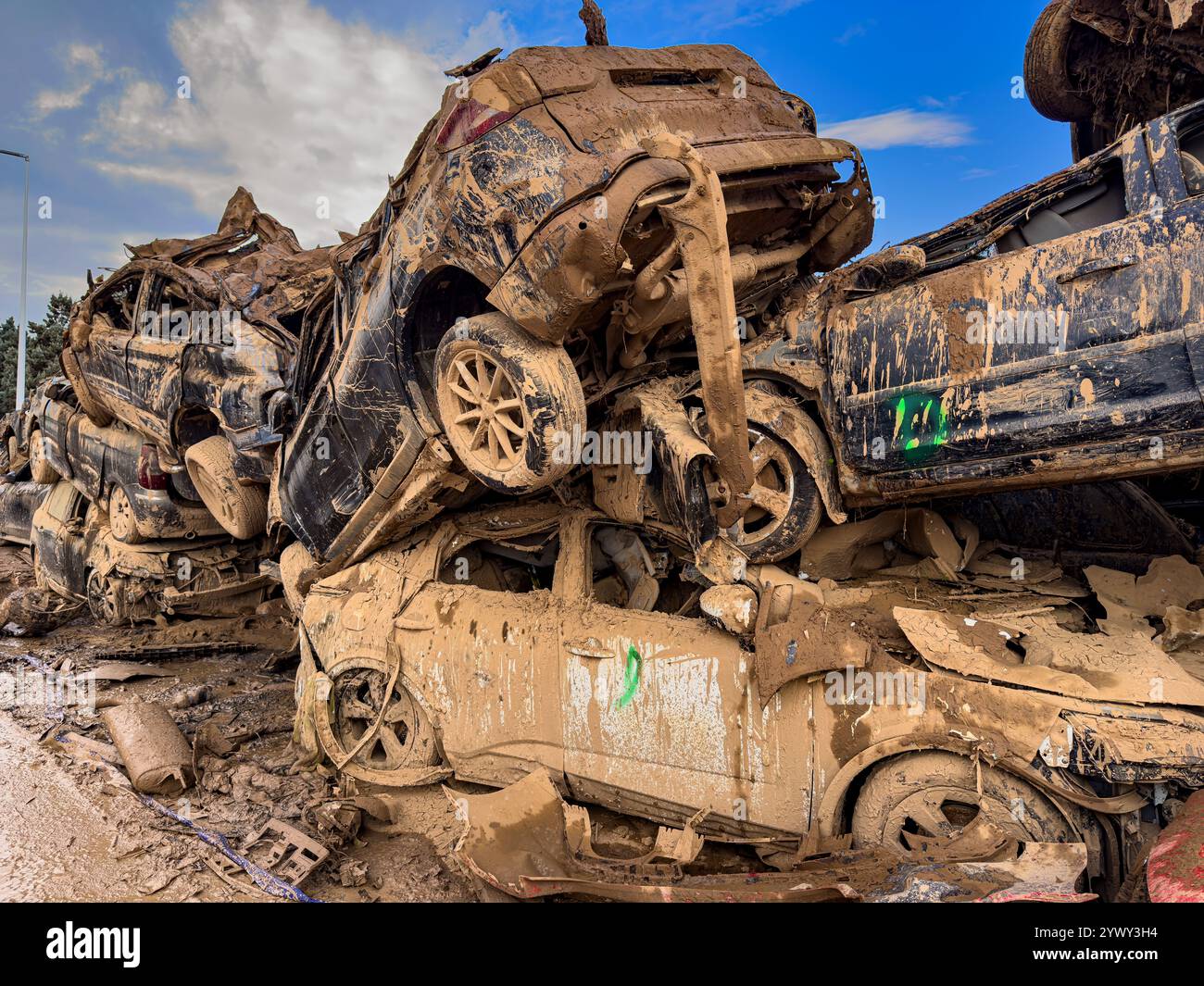 Valencia floods cars hi-res stock photography and images - Alamy