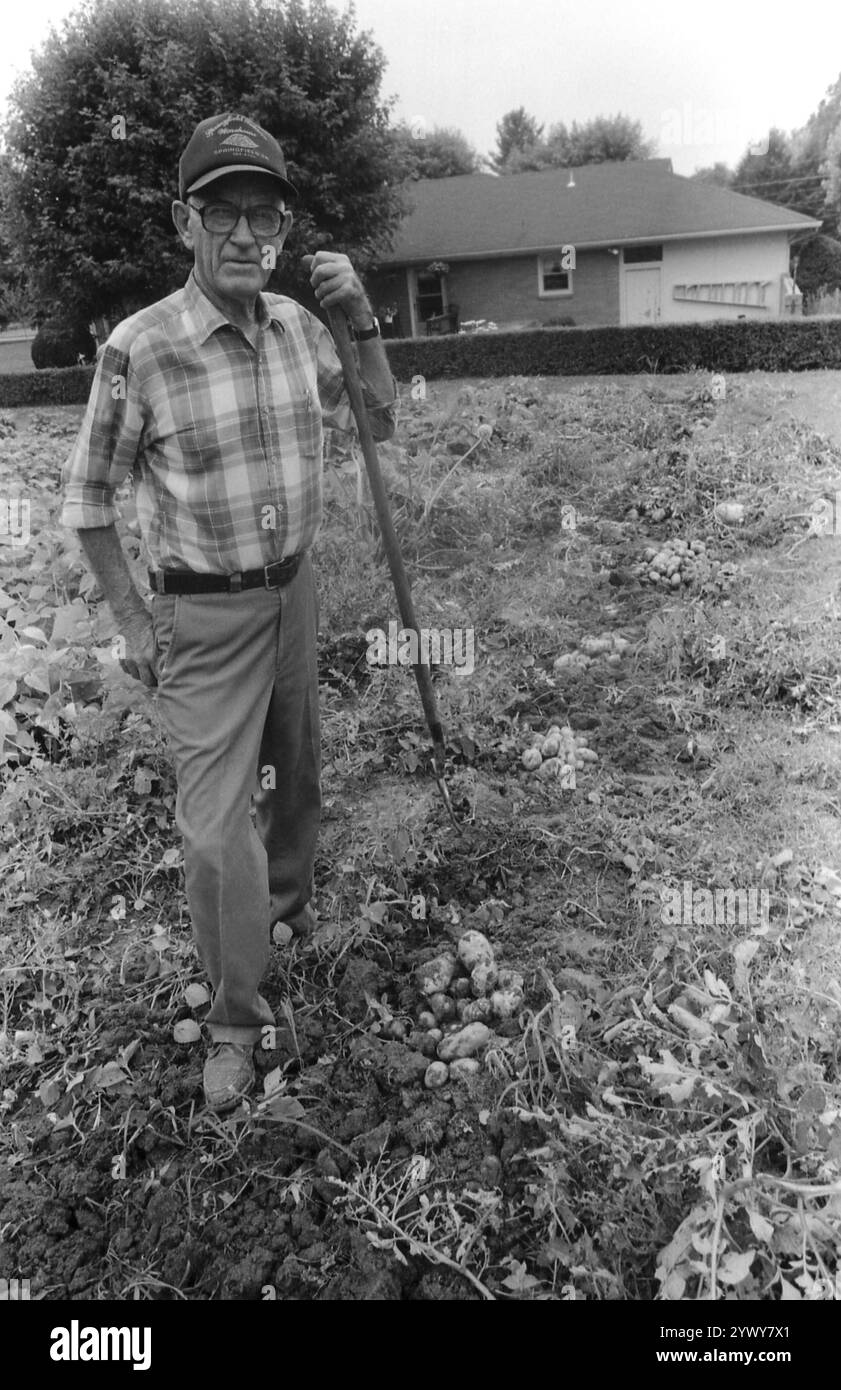 Farmer usa portrait Black and White Stock Photos & Images - Alamy