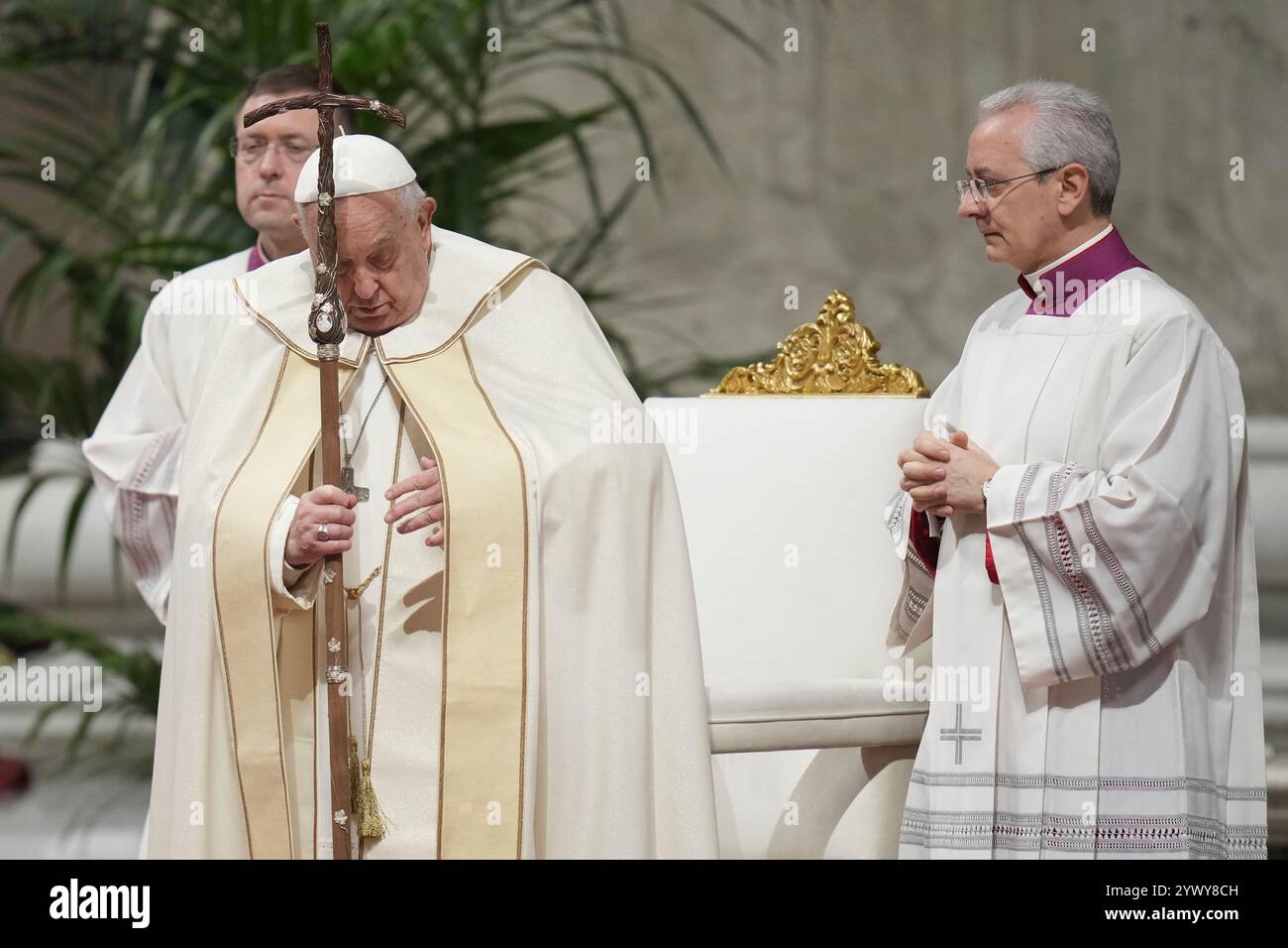 Master of Pontifical Liturgical Celebrations, Bishop Diego Giovanni ...