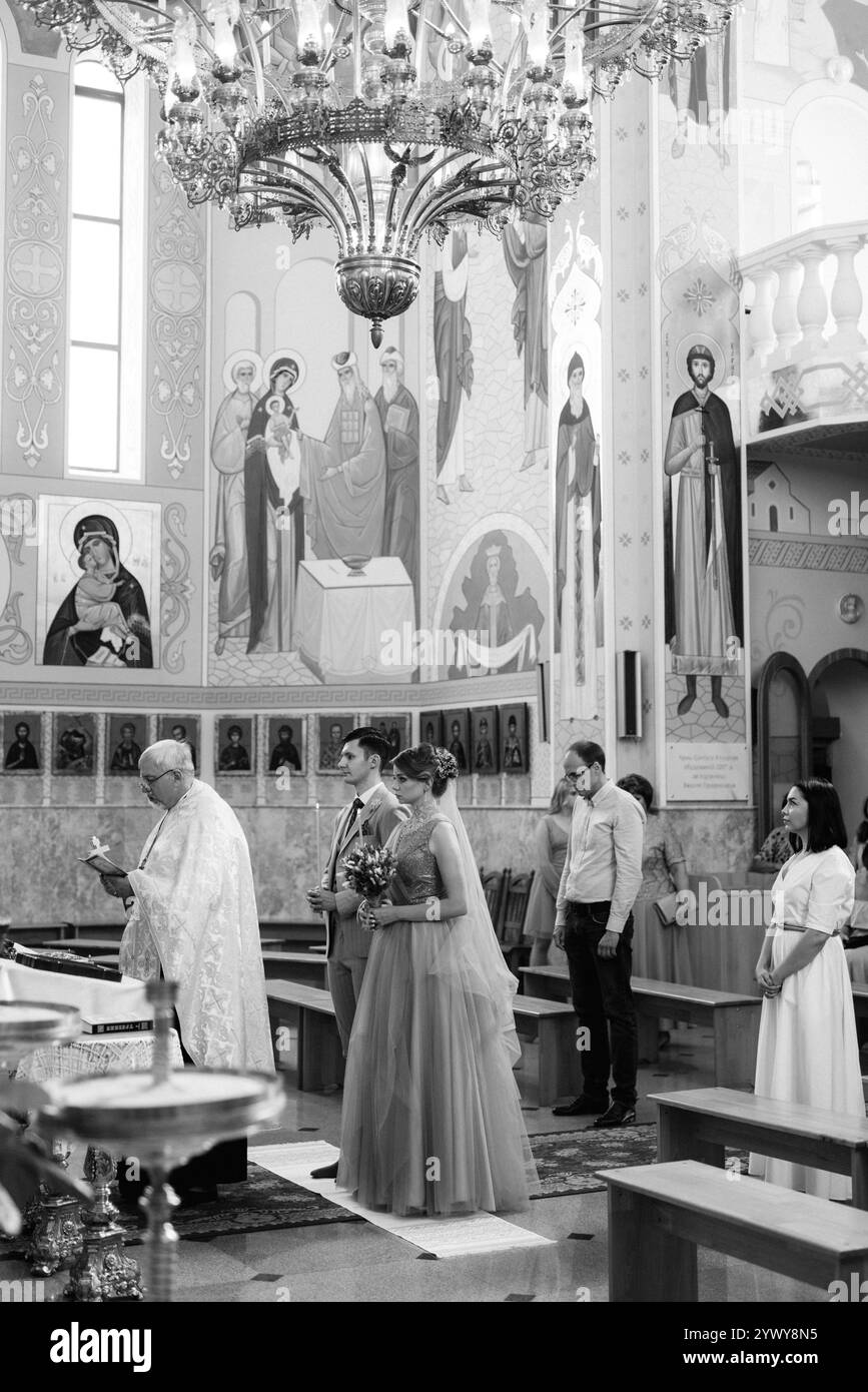 wedding ritual in the Orthodox Church in the Slavic tradition Stock ...