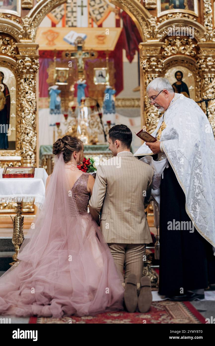 wedding ritual in the Orthodox Church in the Slavic tradition Stock ...