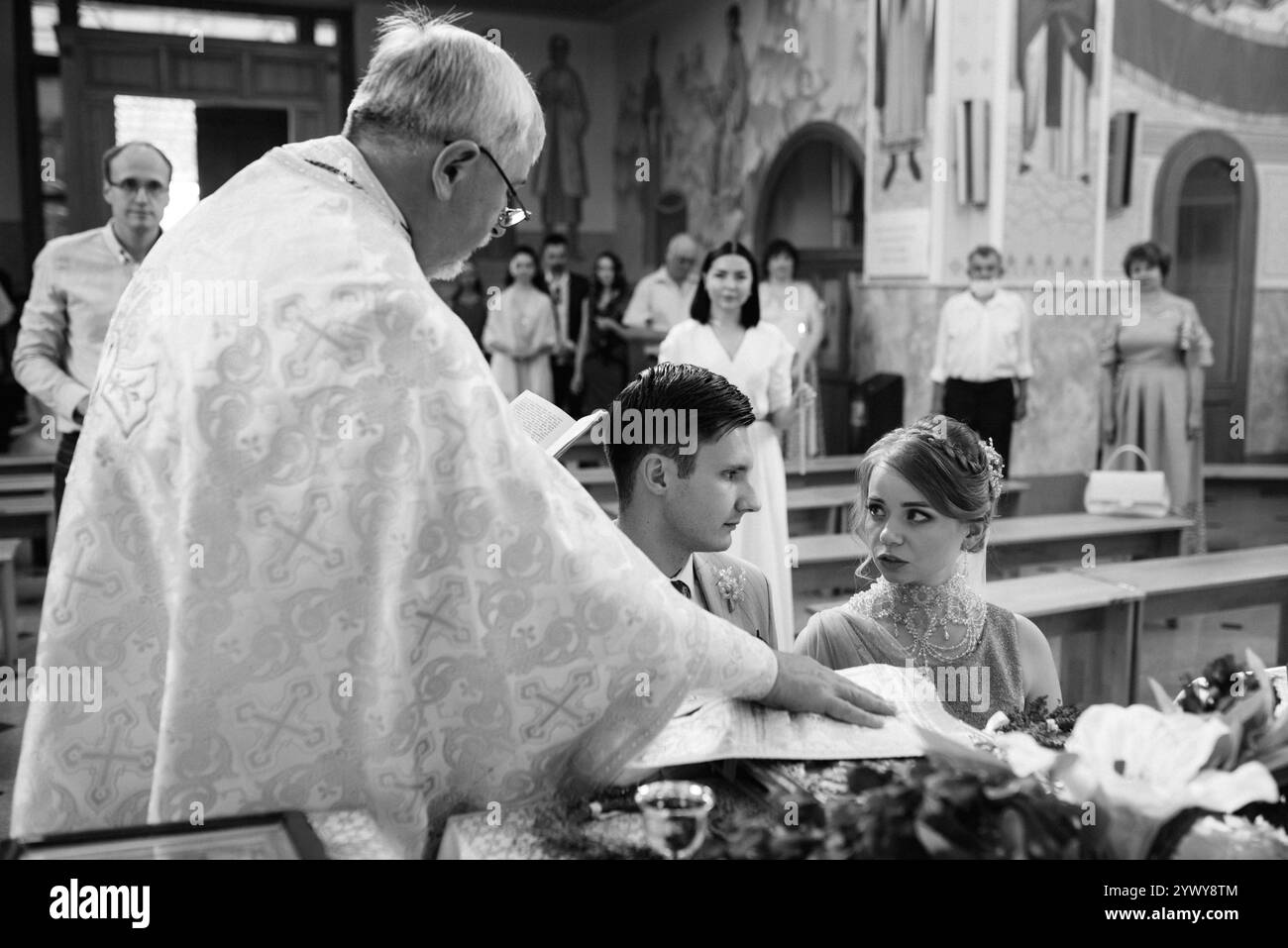 wedding ritual in the Orthodox Church in the Slavic tradition Stock ...