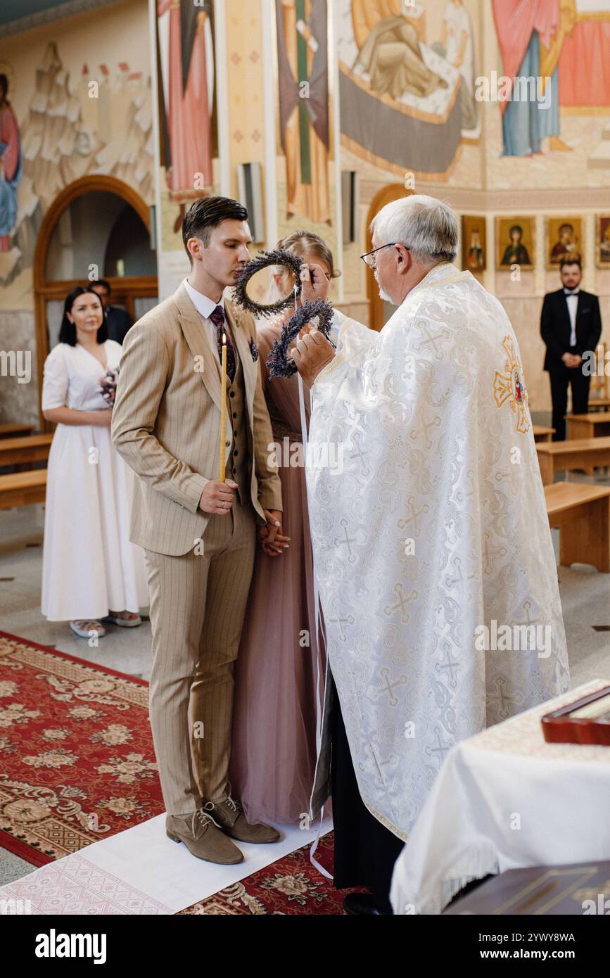 wedding ritual in the Orthodox Church in the Slavic tradition Stock ...