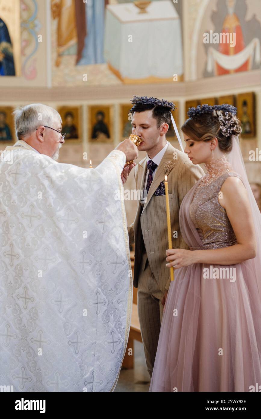 wedding ritual in the Orthodox Church in the Slavic tradition Stock ...