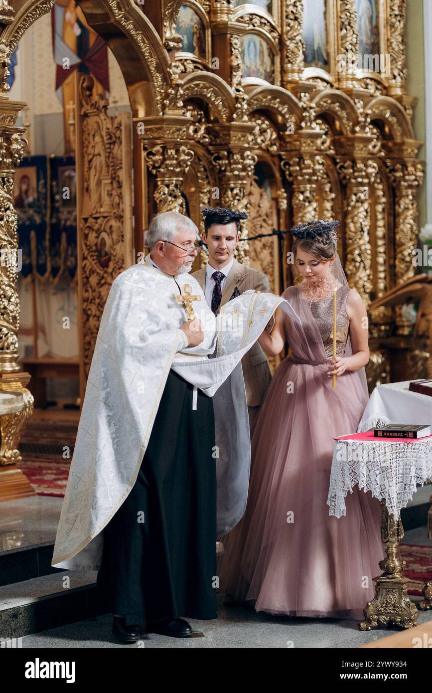 wedding ritual in the Orthodox Church in the Slavic tradition Stock ...