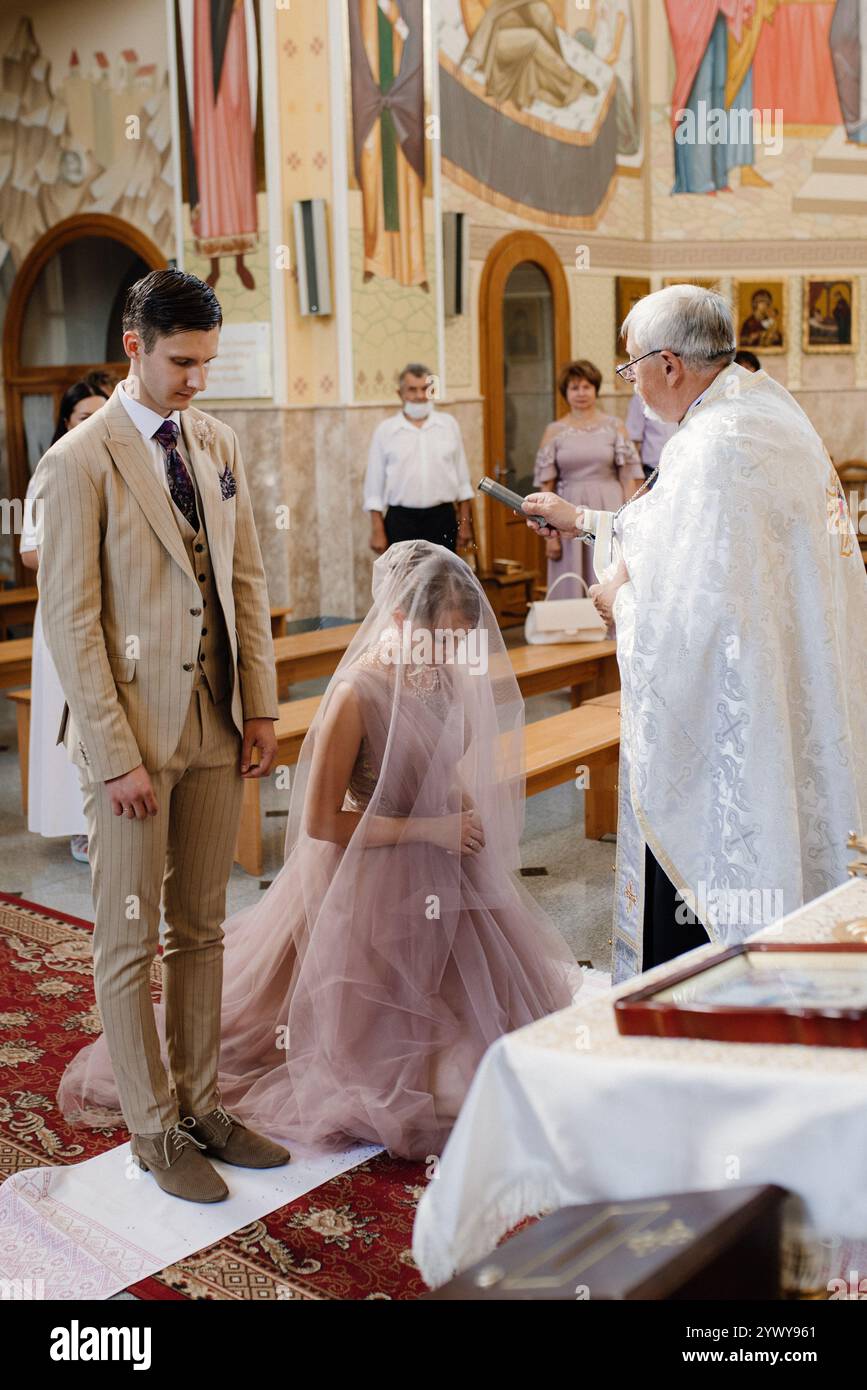 wedding ritual in the Orthodox Church in the Slavic tradition Stock ...