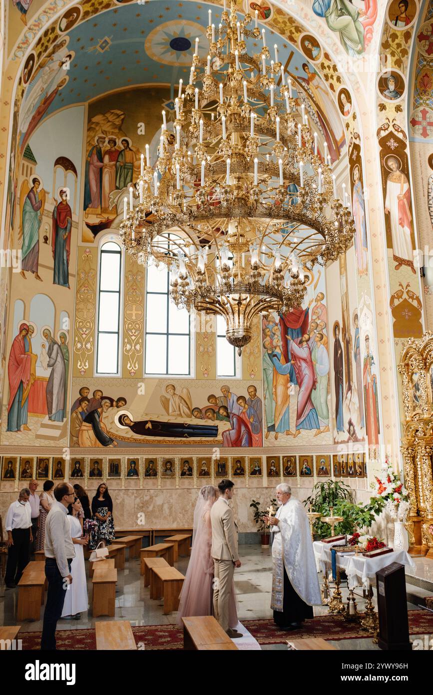 wedding ritual in the Orthodox Church in the Slavic tradition Stock ...