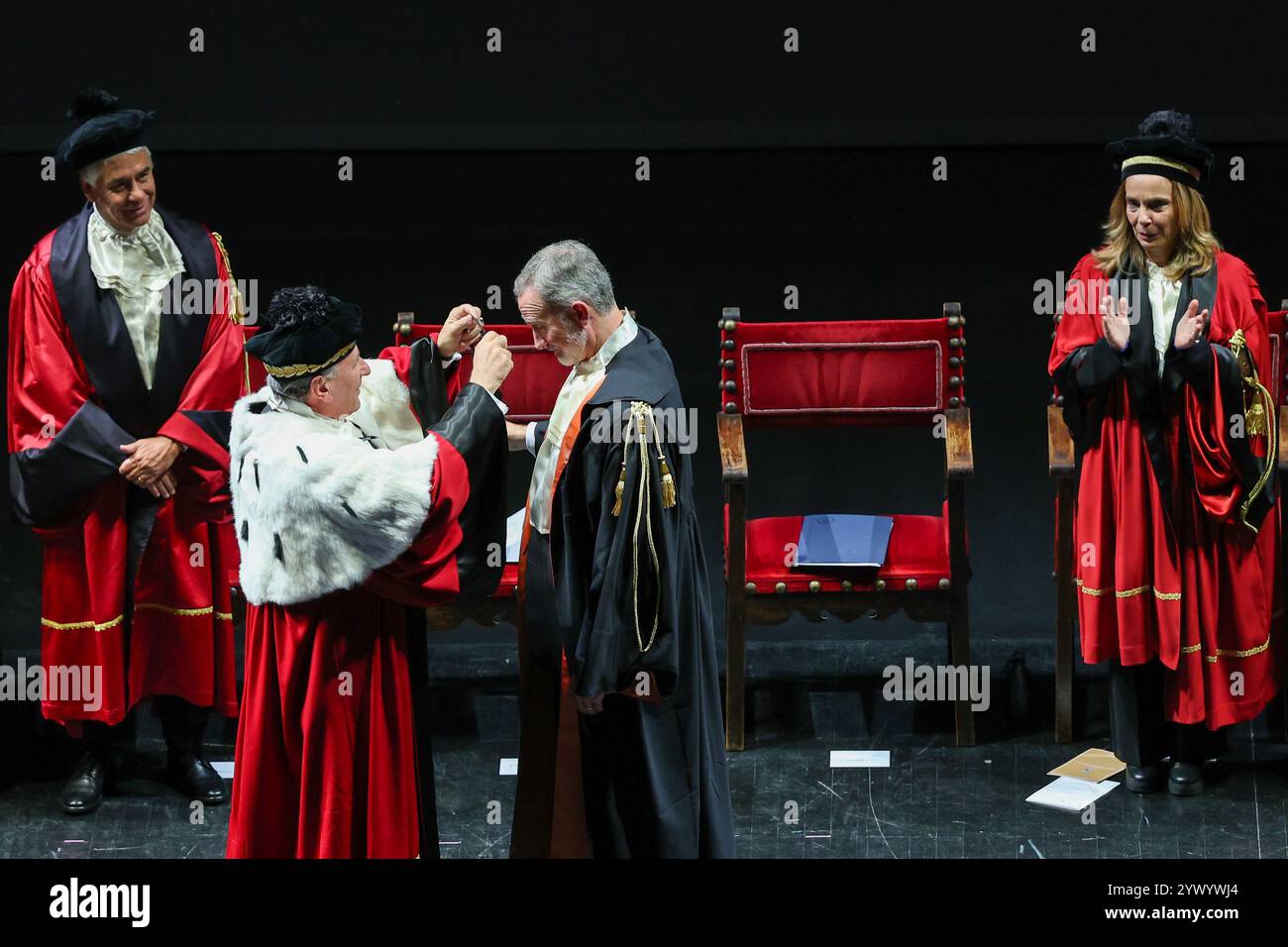 Naples, Italy, 12 December 2024. King Felipe IV of Spain receive from ...