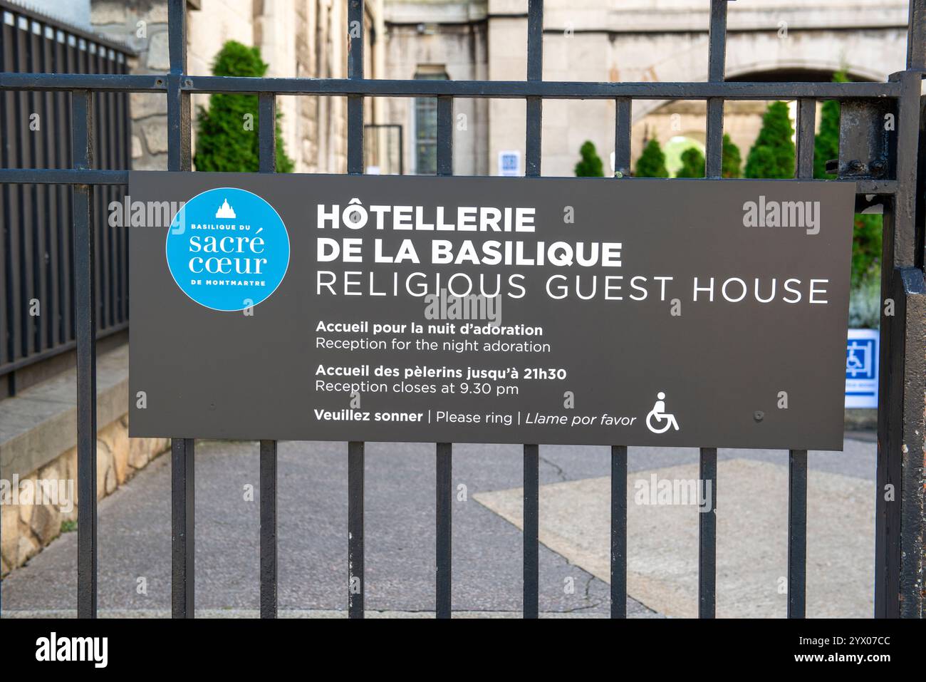 Hotellerie de la Basilique - Religious Guesthouse at the Sacre Coeur in ...