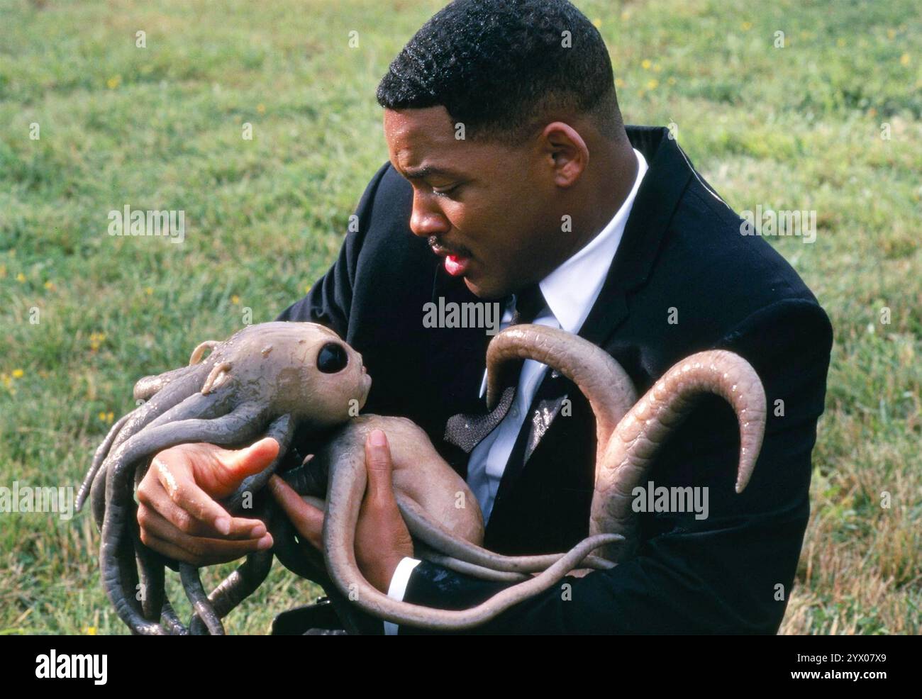 MEN IN BLACK 1997 Sony Pictures Releasing film with Will Smith as Agent Agent J Stock Photo - Alamy