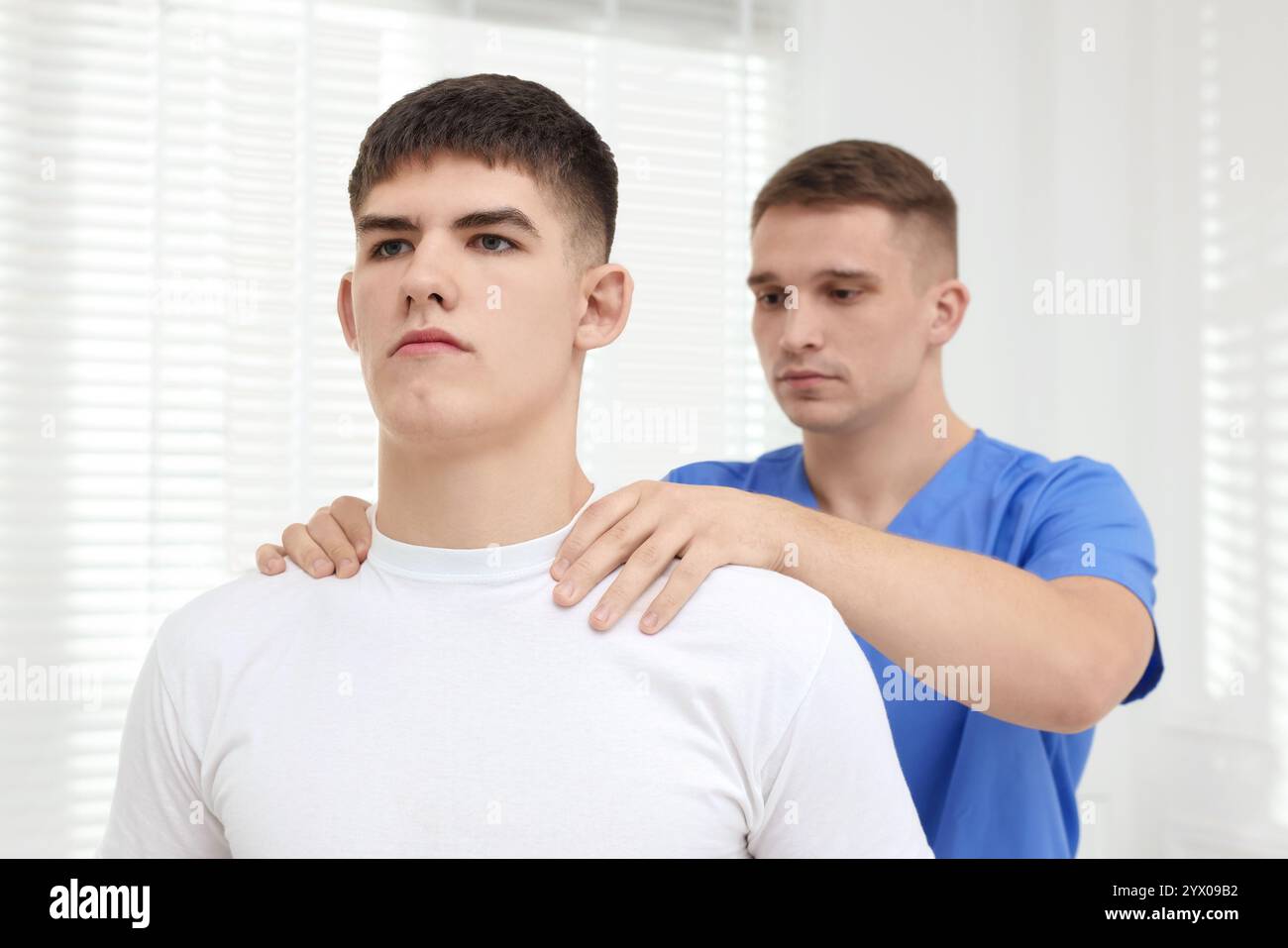 Wellness session manual therapy hi-res stock photography and images - Alamy