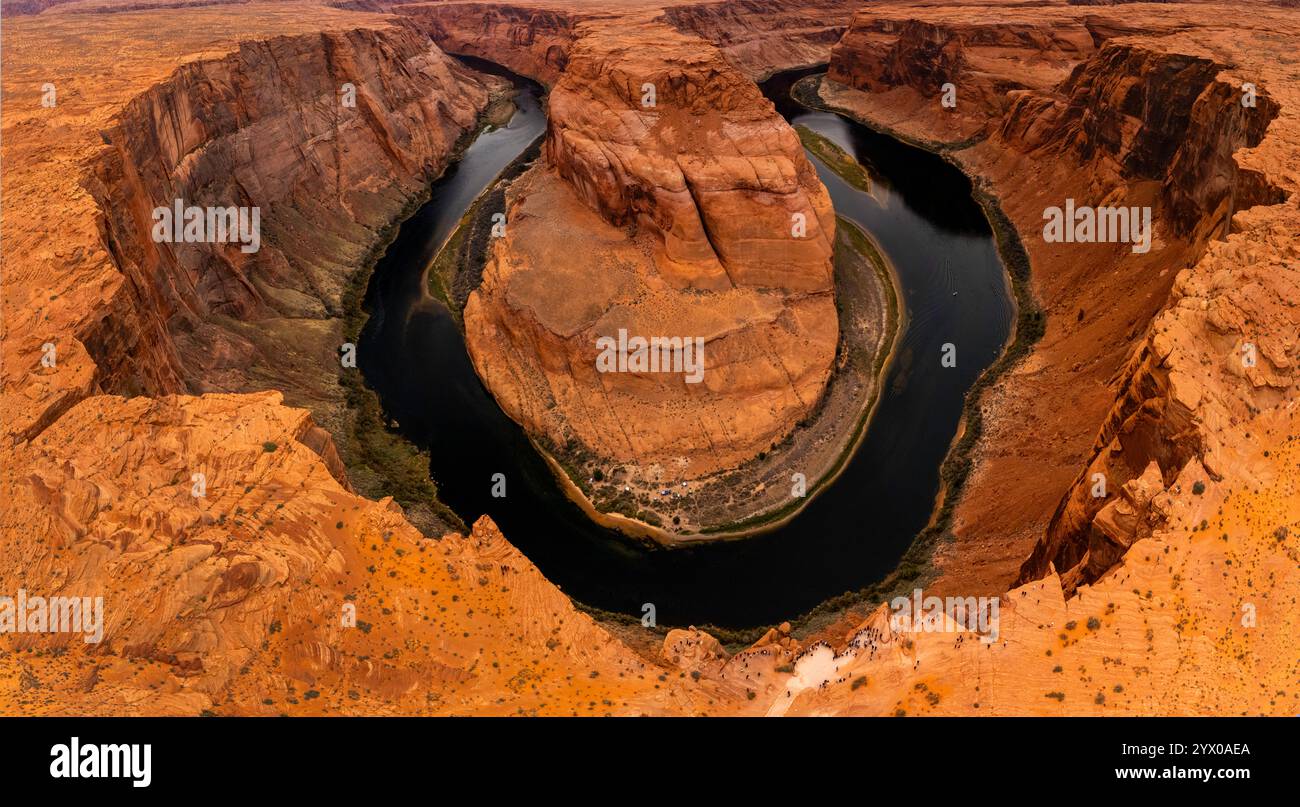 Aerial photograph of Horseshoe Bend, Glen Canyon National Recreation ...