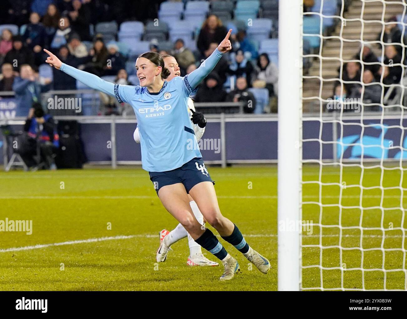 Manchester city senior football hi-res stock photography and images - Alamy