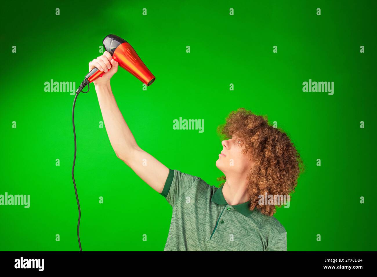 Animated chroma key green shiny hi-res stock photography and images - Alamy