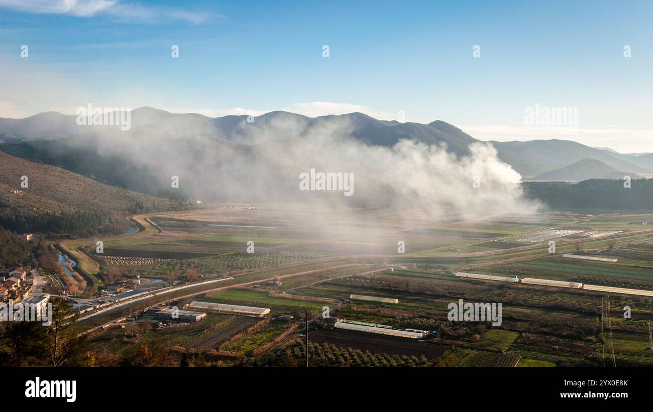 Fire smoke over hills hi-res stock photography and images - Alamy