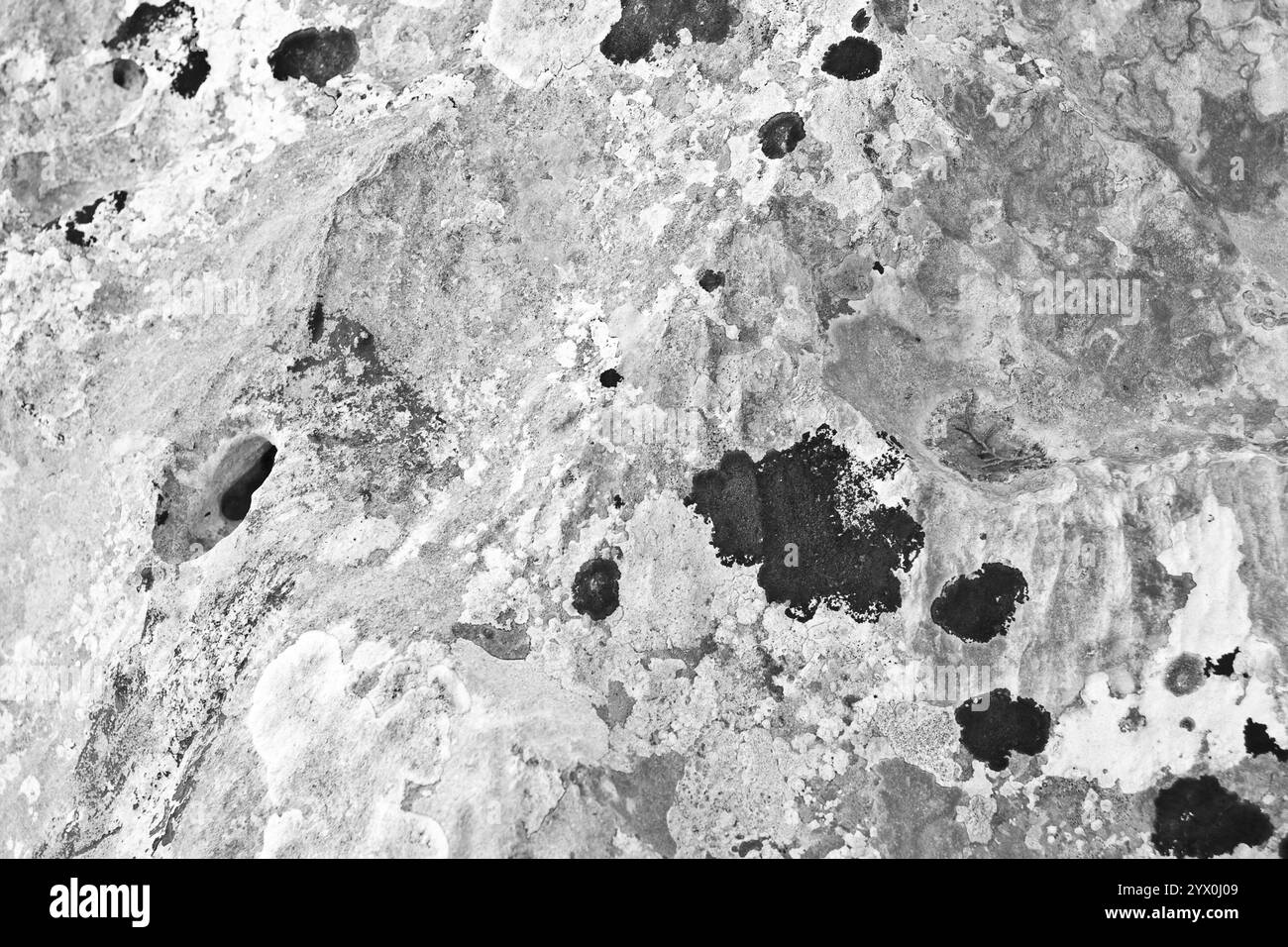 Dark gray and white paving stones hi-res stock photography and images ...