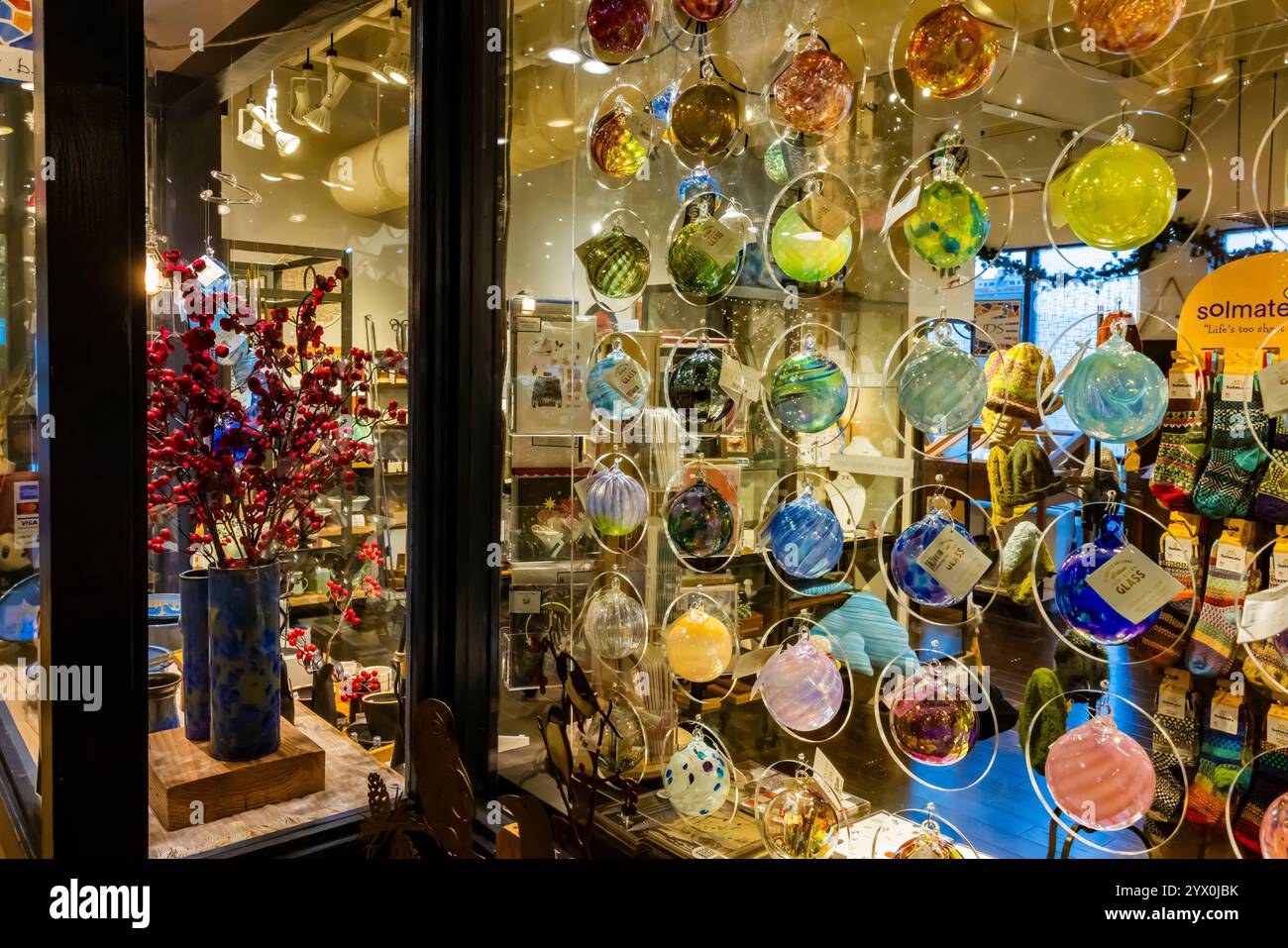 16 Hands in Kerrytown Market and Shops in Ann Arbor, Michigan, USA [No ...