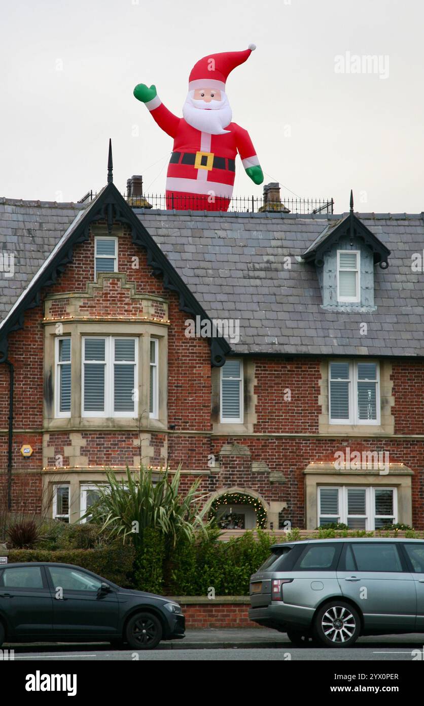 Santa on the rooftop Stock Photo - Alamy