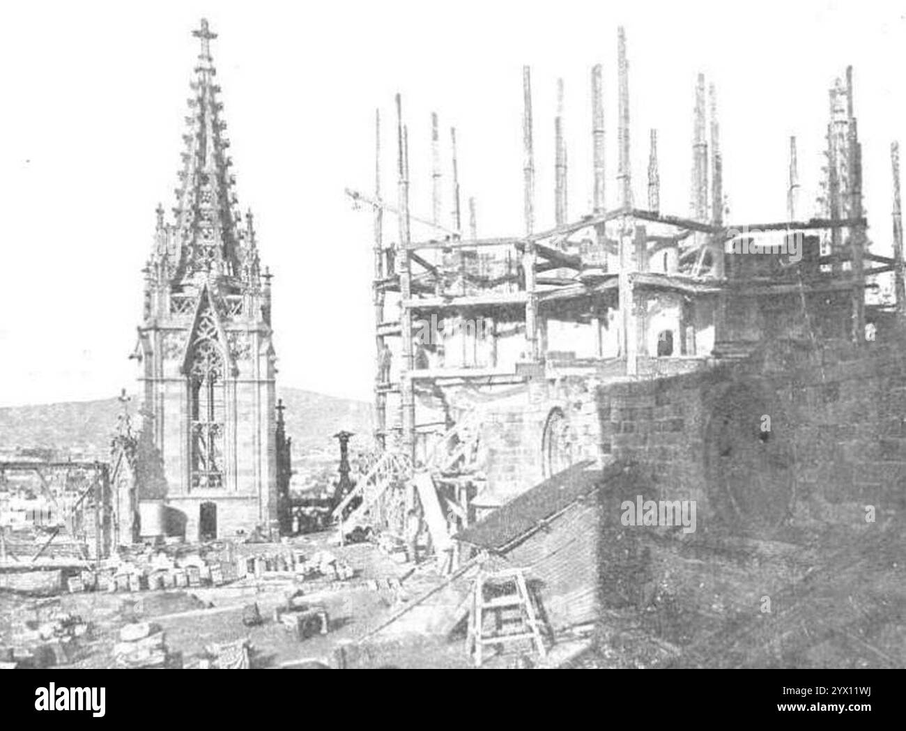 Construcció del cimbori de la Catedral de Barcelona - 1908 b Stock ...