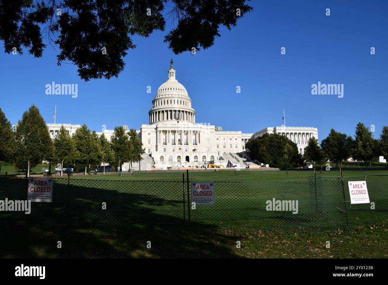 Construction of the 2021 inaugural platform Stock Photo - Alamy