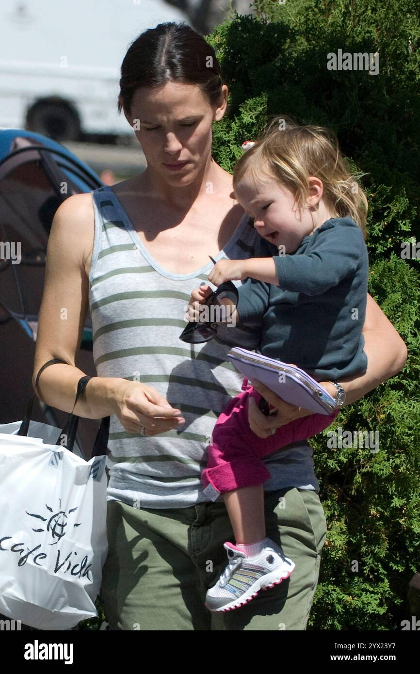 Jennifer Garner and her daughter Seraphina take some time together in ...