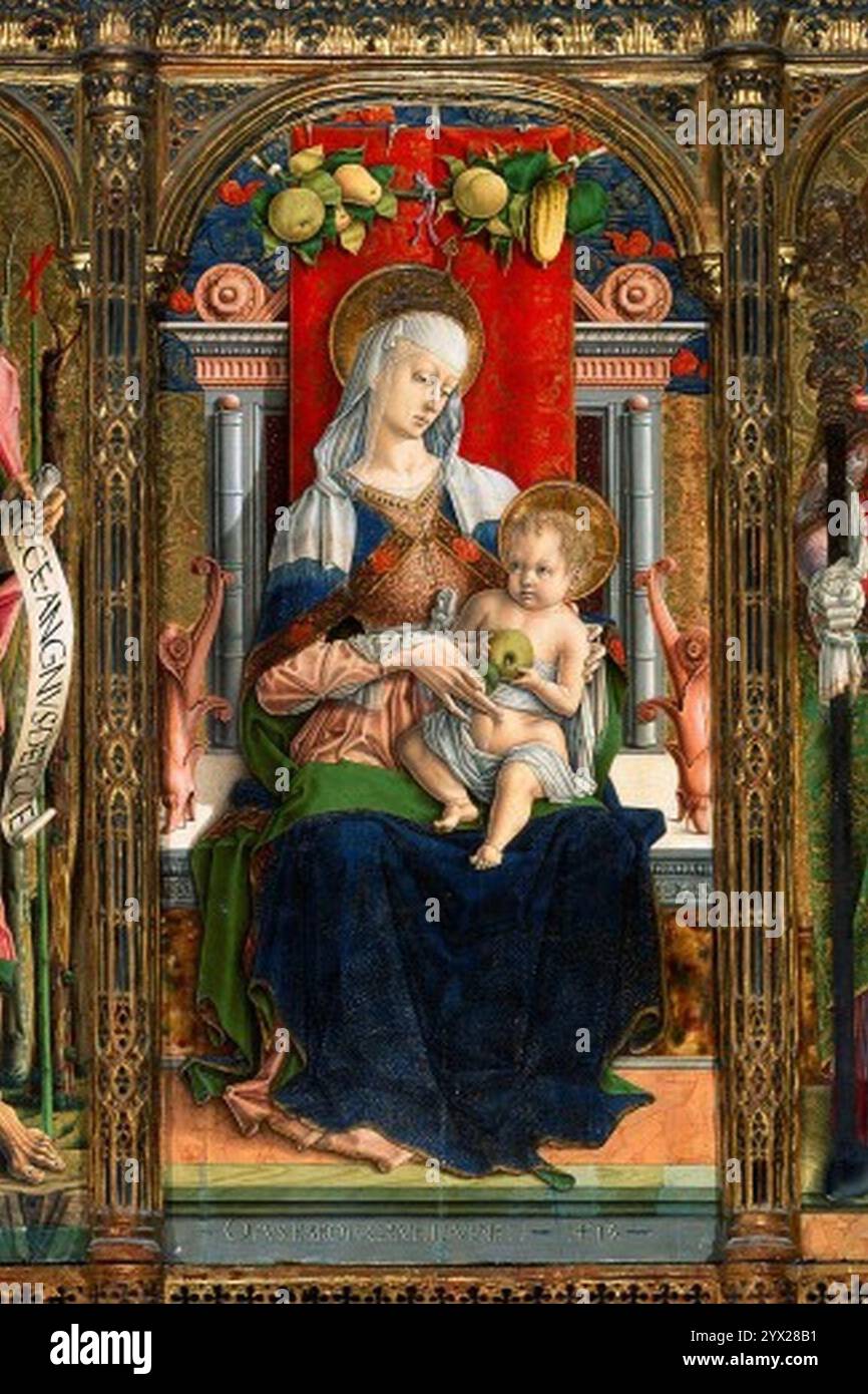 Madonna con bambino in trono marmoreo hi-res stock photography and images - Alamy