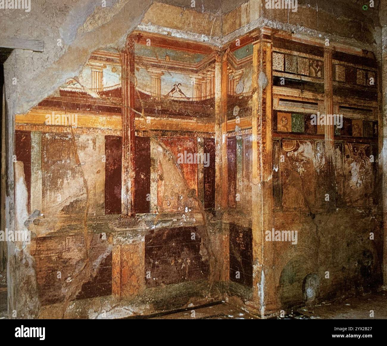 Cubiculum 46 west wall House of the Labyrinth Pompeii Stock Photo - Alamy