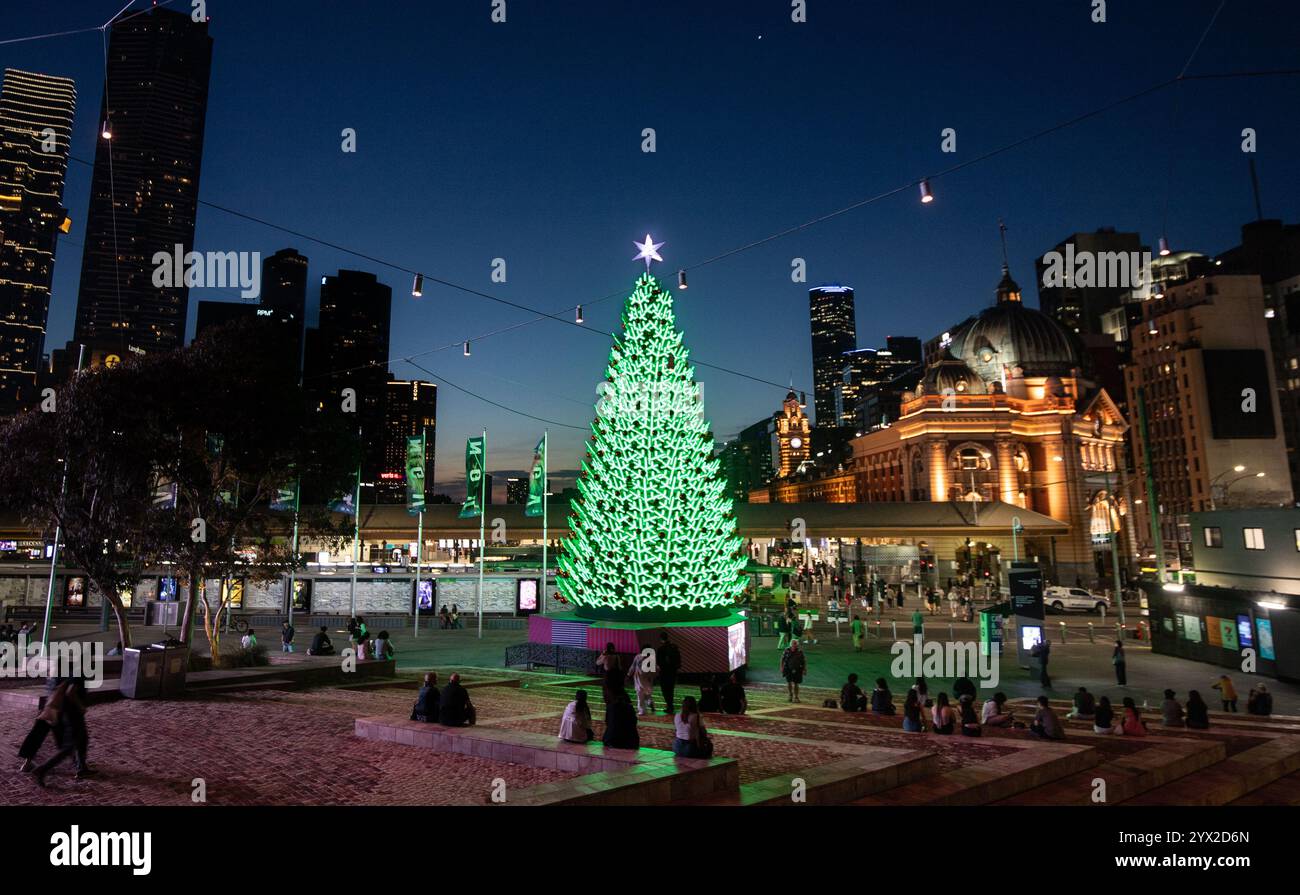 Melbourne Australia at Christmas. The Federation Square Christmas tree ...