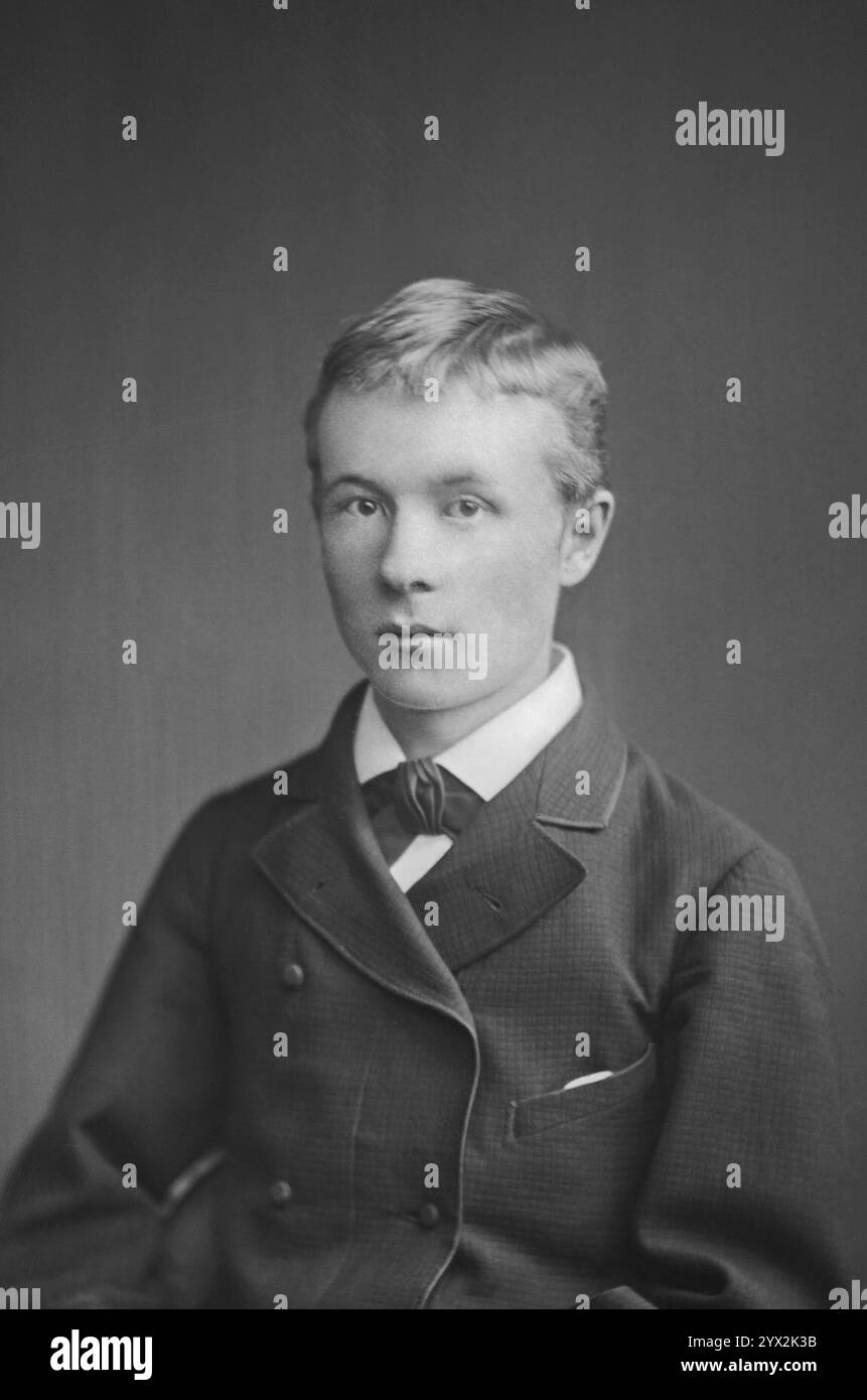 Daniel Nyblin - Portrait photograph of Aukusti Uotila (1878 Stock Photo - Alamy