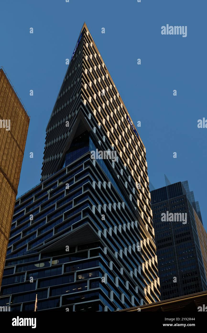 Sydney, Architecture, the AMP Quay Quarter Tower seen from Circular ...