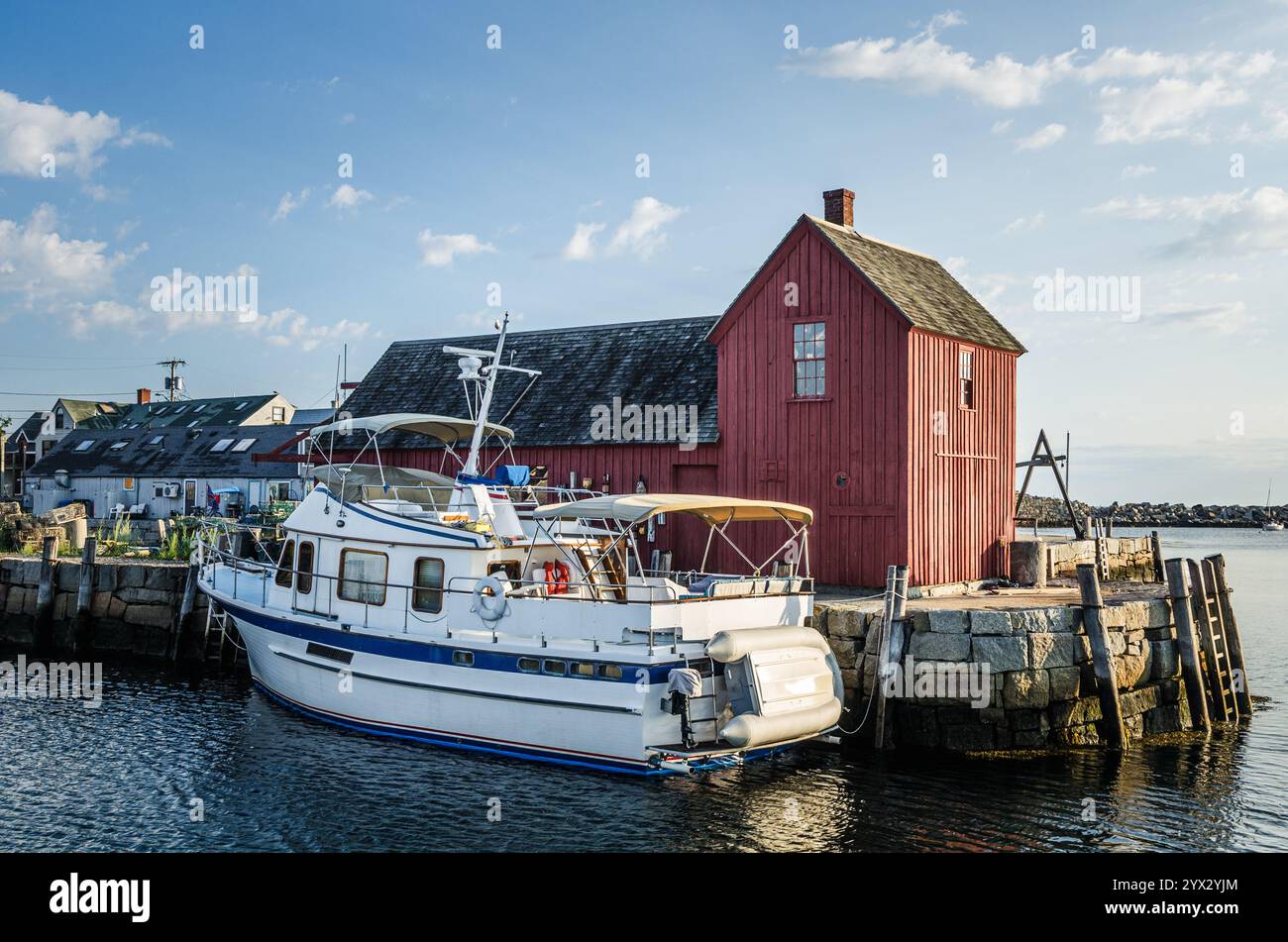 Motif Number 1, a famous red fishing shack in the harbor of Rockport ...