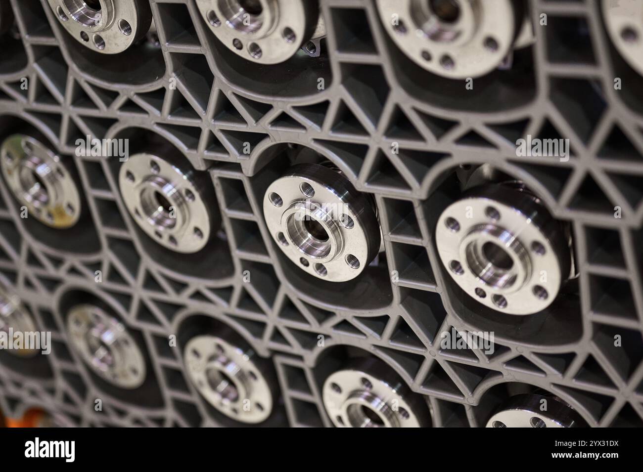 Lots of crankshafts for car engines. The shafts are installed in ...