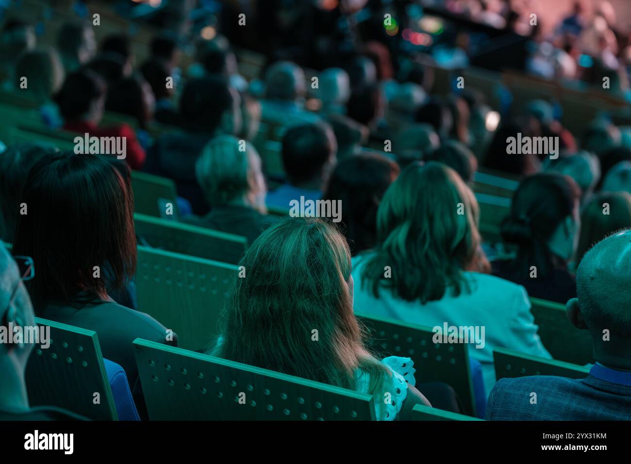 Crowd people in auditorium hi-res stock photography and images - Alamy