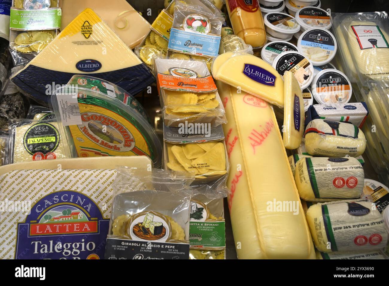 Various types of cheese Stock Photo - Alamy