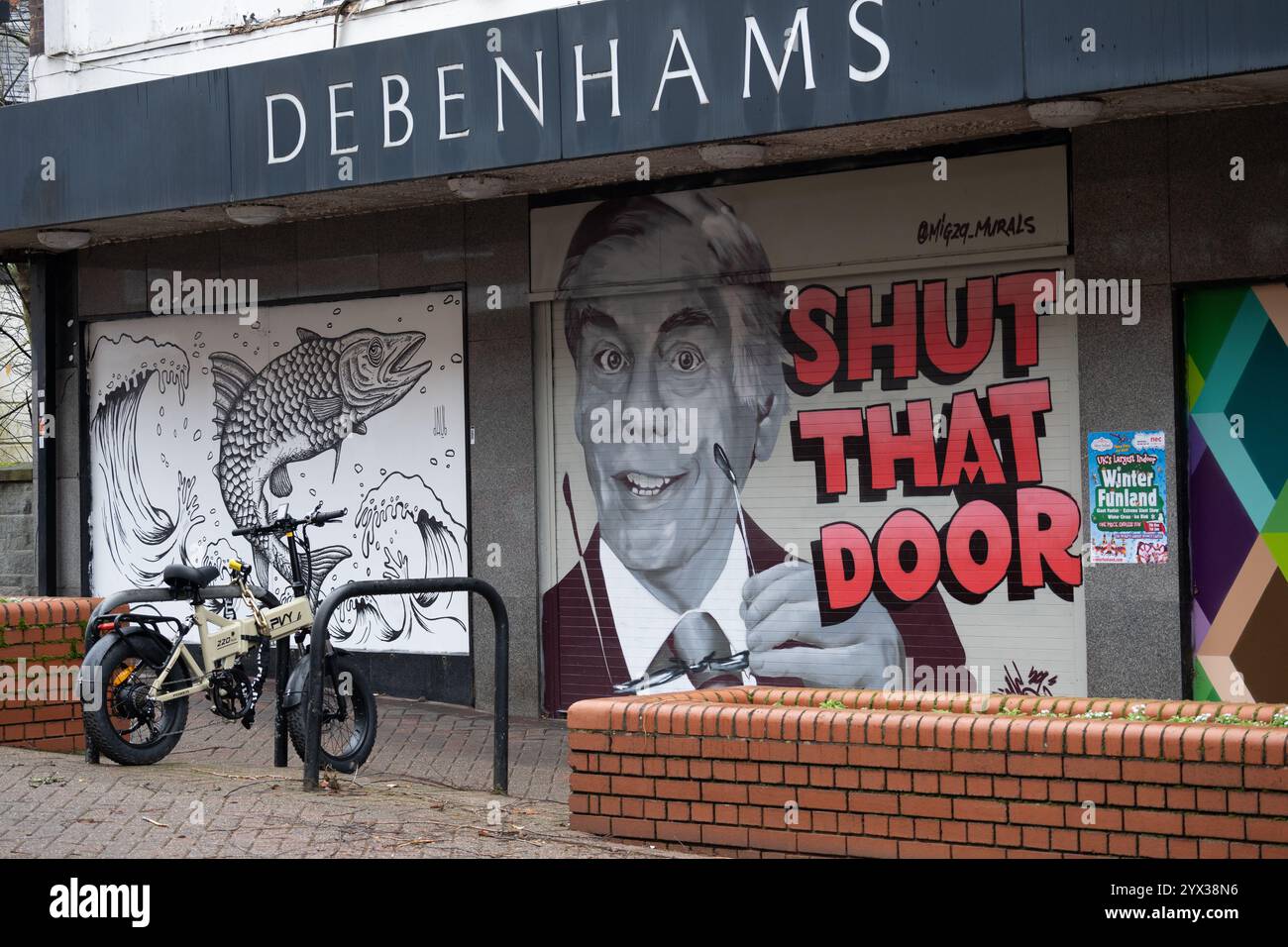 Larry Grayson mural, Nuneaton town centre, Warwickshire, UK Stock Photo ...