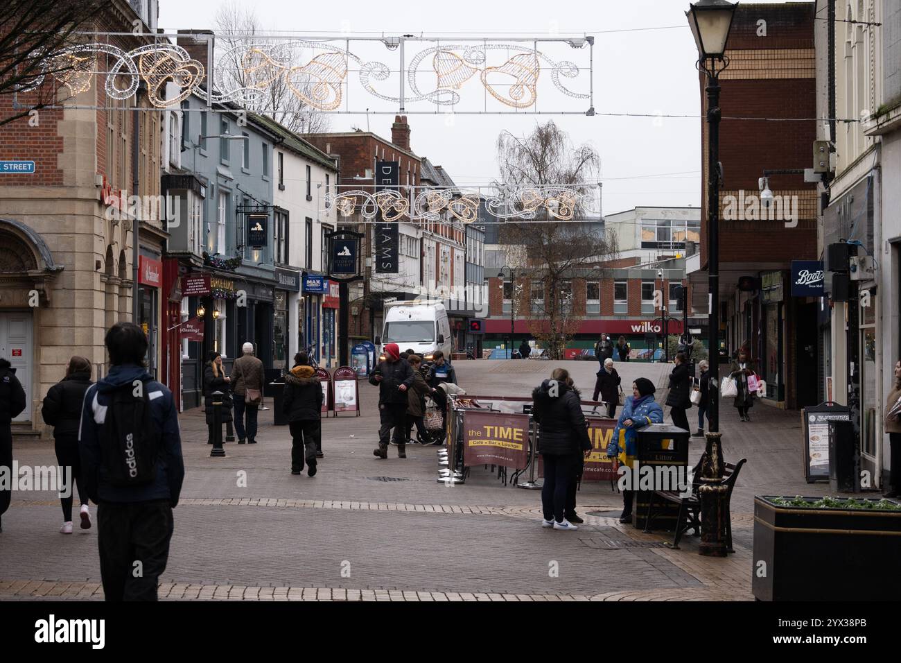 Nuneaton town centre in winter with Christmas lights, Warwickshire, UK ...