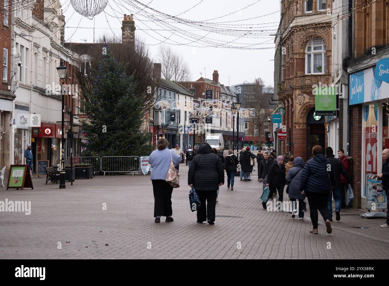 Nuneaton town centre in winter with Christmas lights, Warwickshire, UK ...