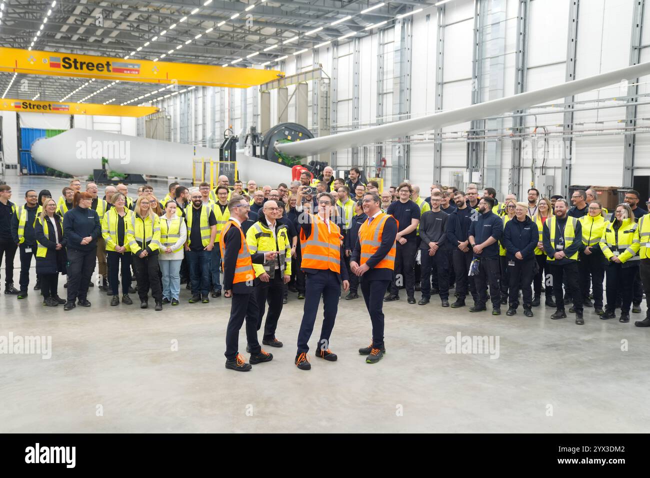 (left to right) Chris Stark head of Clean Power 2030, plant director ...