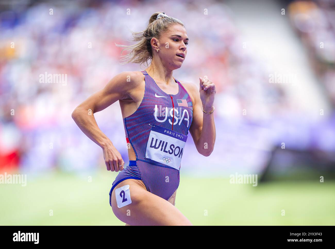 Allie Wilson participating in the 800 meters at the Paris 2024 Olympic ...