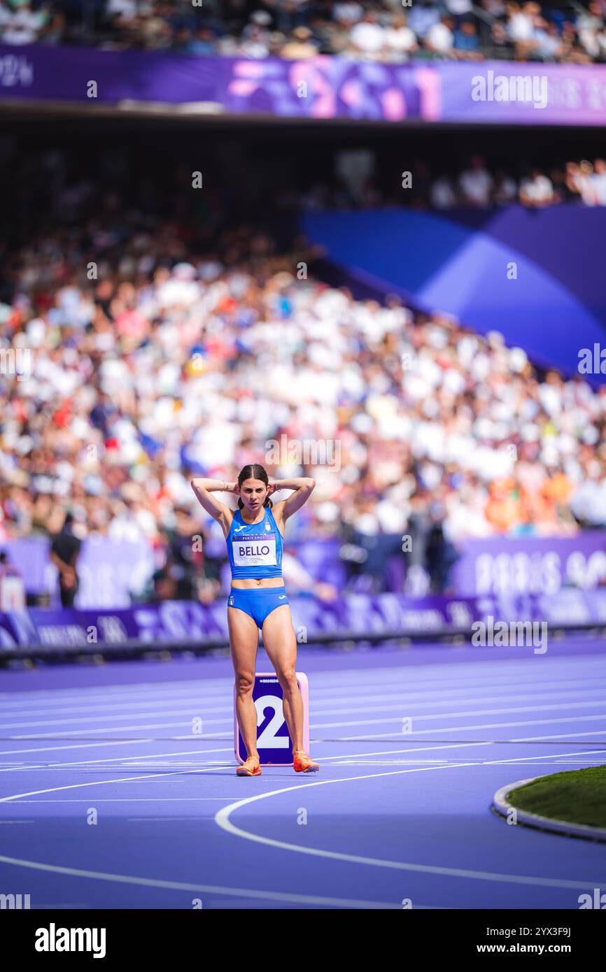 Elena Bellò participating in the 800 meters at the Paris 2024 Olympic ...