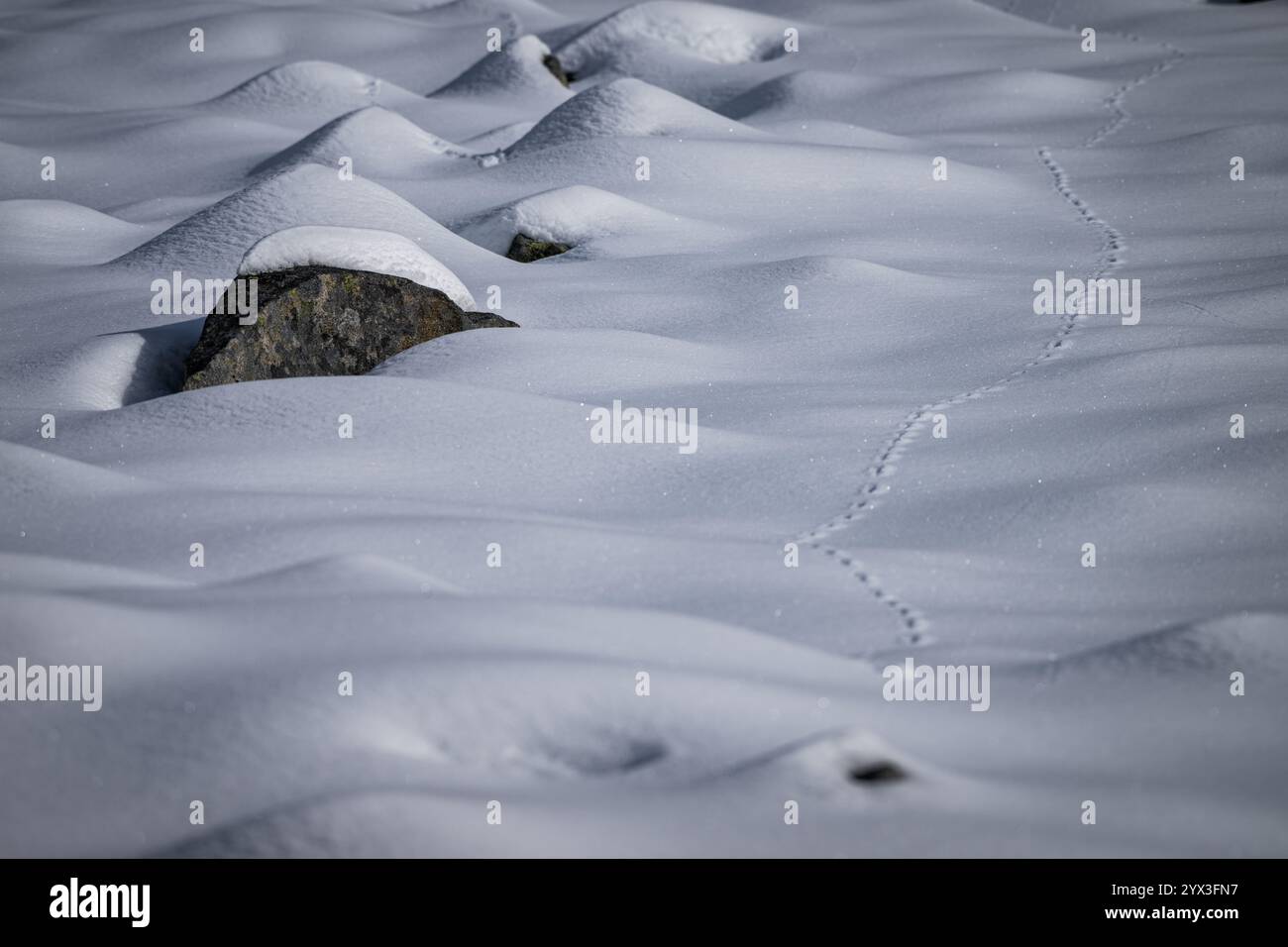 Shapes of mountain hi-res stock photography and images - Alamy
