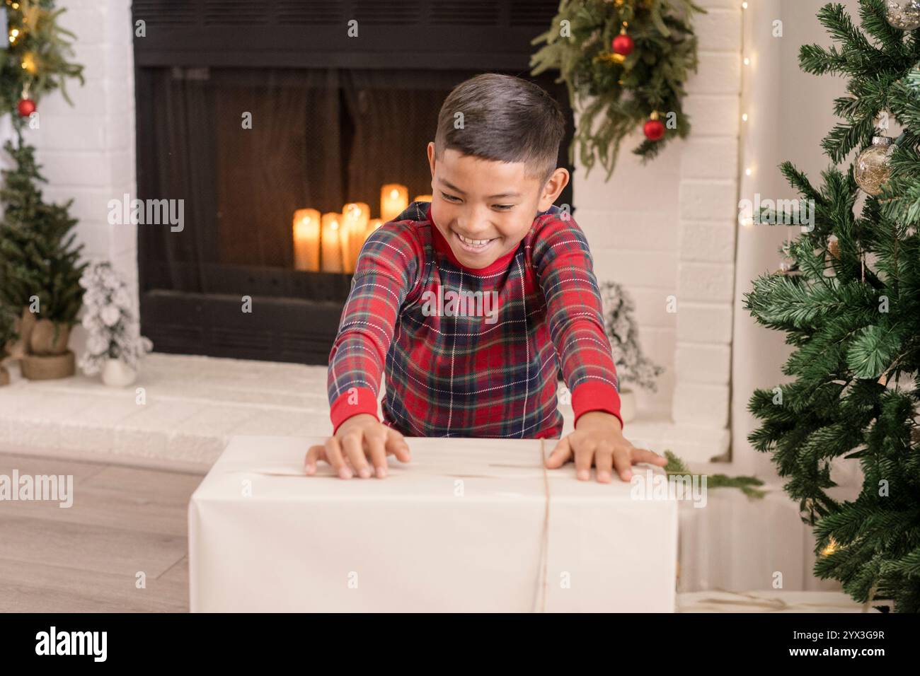 Filipino school boy hi-res stock photography and images - Alamy