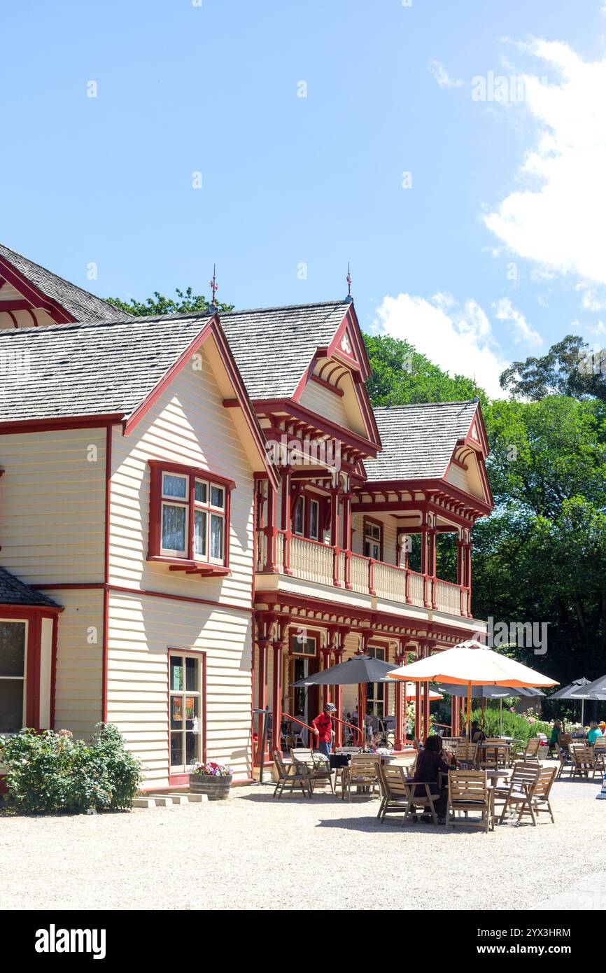 Historic homestead, Riccarton House & Bush, Kahu Road, Fendalton ...