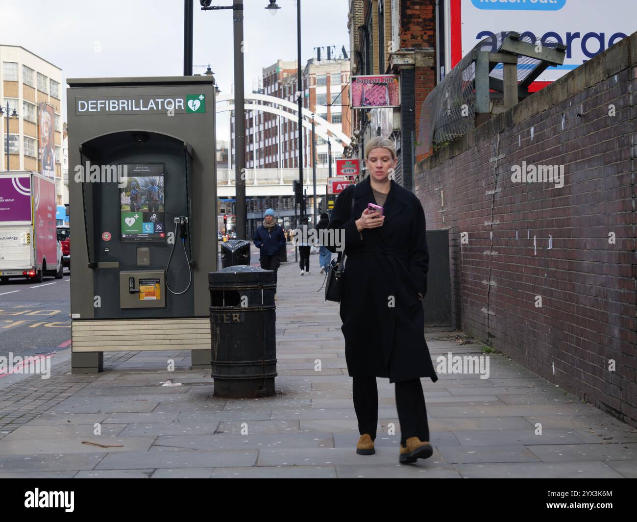 Public defibrillator on street hi-res stock photography and images - Alamy