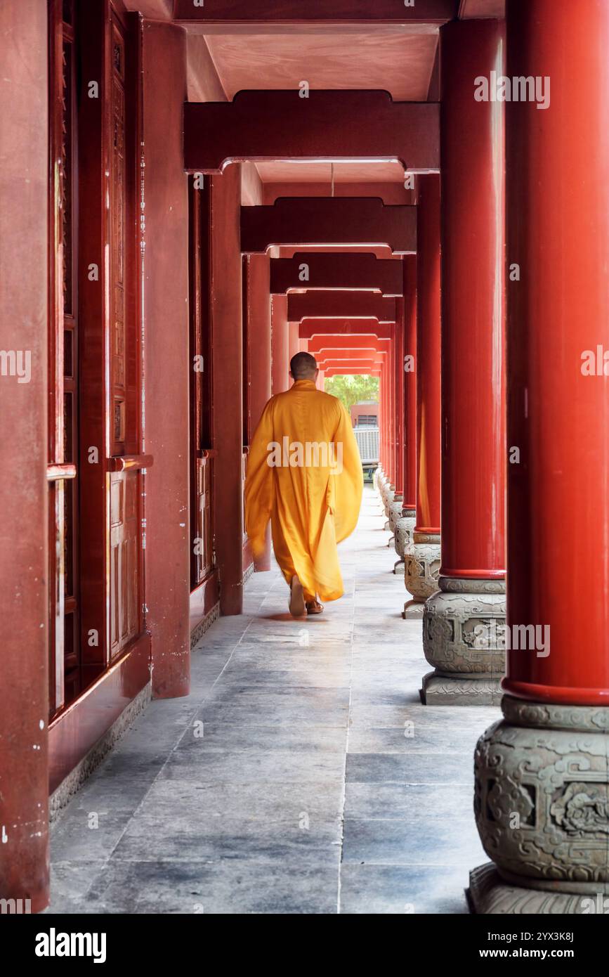 Buddhist monk walking temple hi-res stock photography and images - Alamy