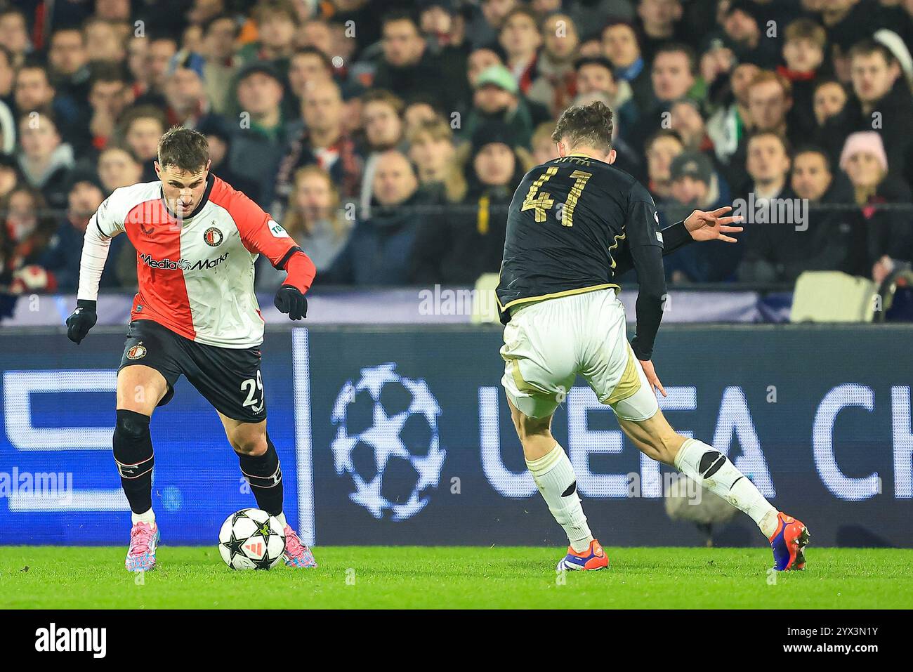 ROTTERDAM, 11-12-2024, Stadium de Kuip, Champions League, 2024 / 2025 ...