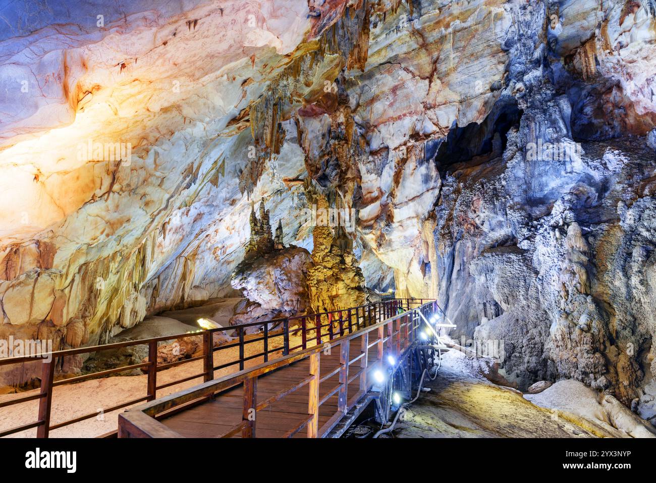 Corridor cave hi-res stock photography and images - Alamy