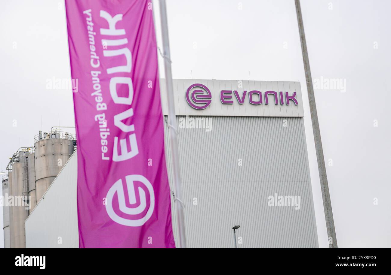Evonik logo hi-res stock photography and images - Alamy