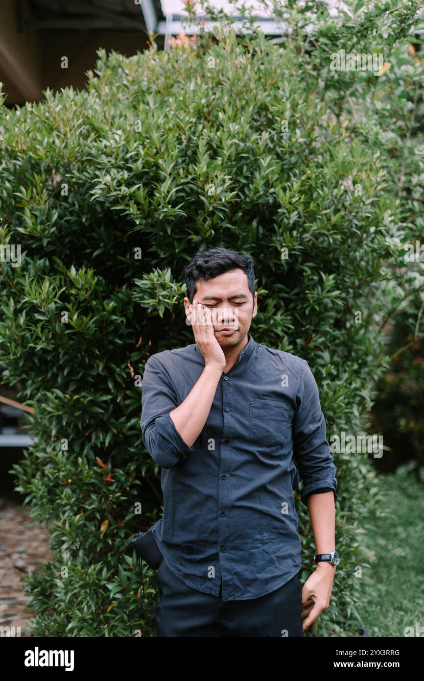 Health discomfort hi-res stock photography and images - Alamy